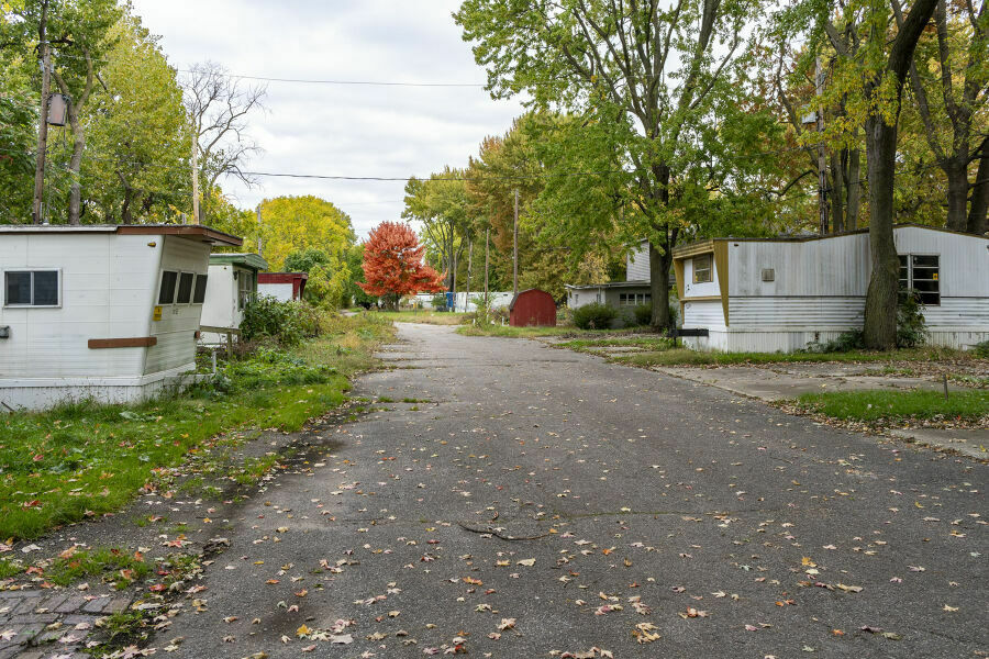 18 City Park Ave(Mobile Home Park | 80 Pads | $9,988/pad), Toledo, OH ...