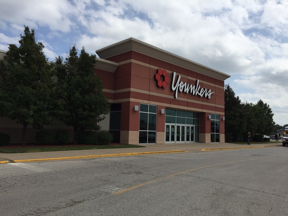 Muscatine Mall - 1903 Park Avenue, Muscatine, IA, 52761